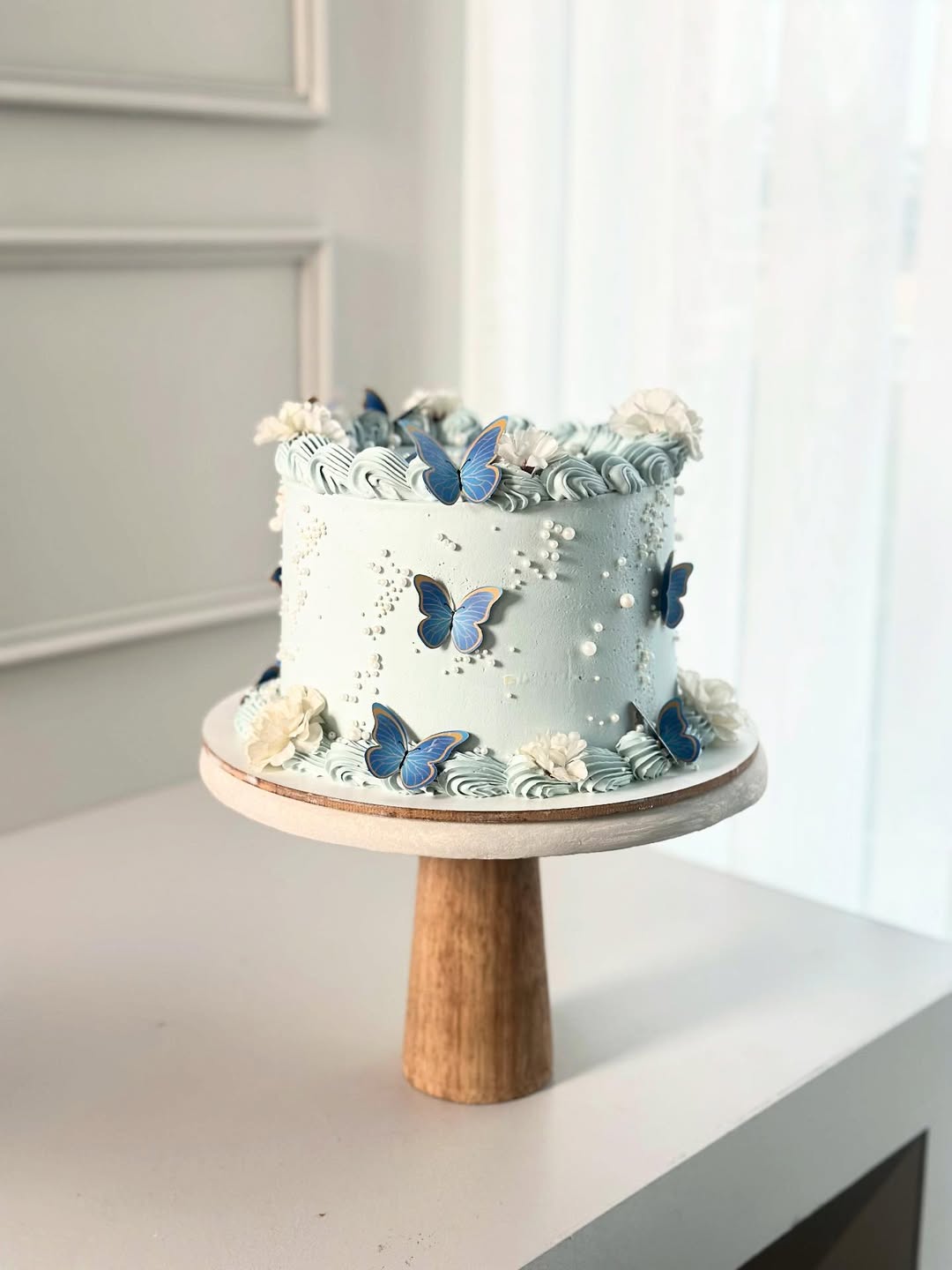 21 Ultimate Aesthetic Cake Design Ideas (2026) - Oh My Gut