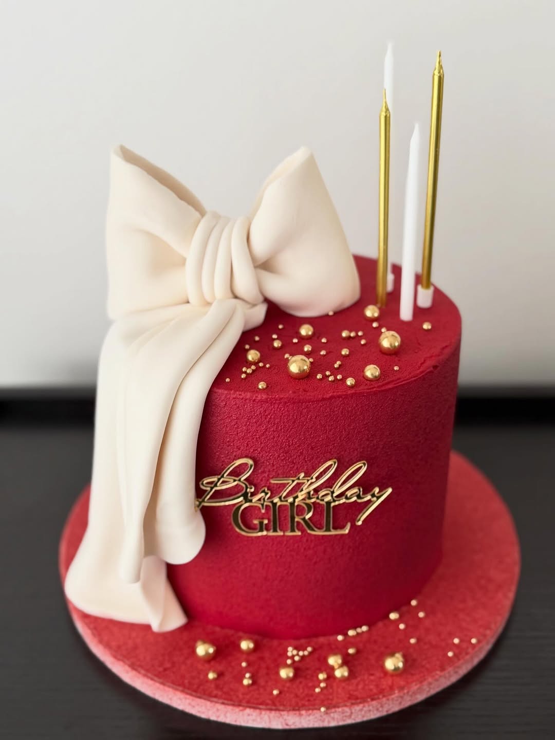 22 Gorgeous Red Velvet Cake Designs (2026) - Oh My Gut