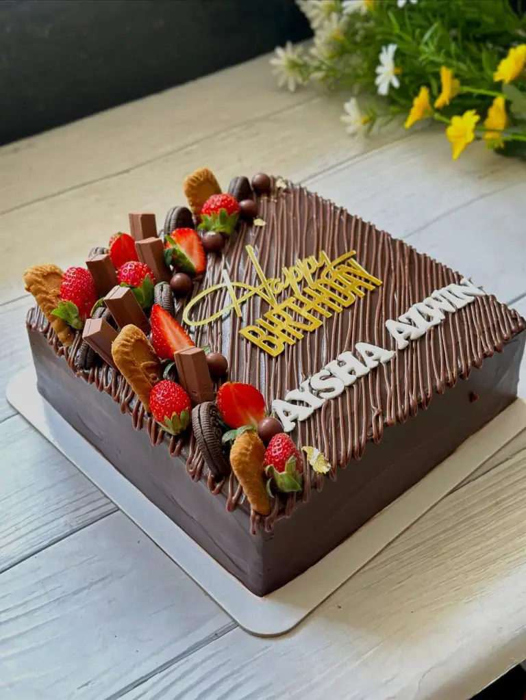 21 Creative Cake Designs For Men Birthday (2026) - Oh My Gut